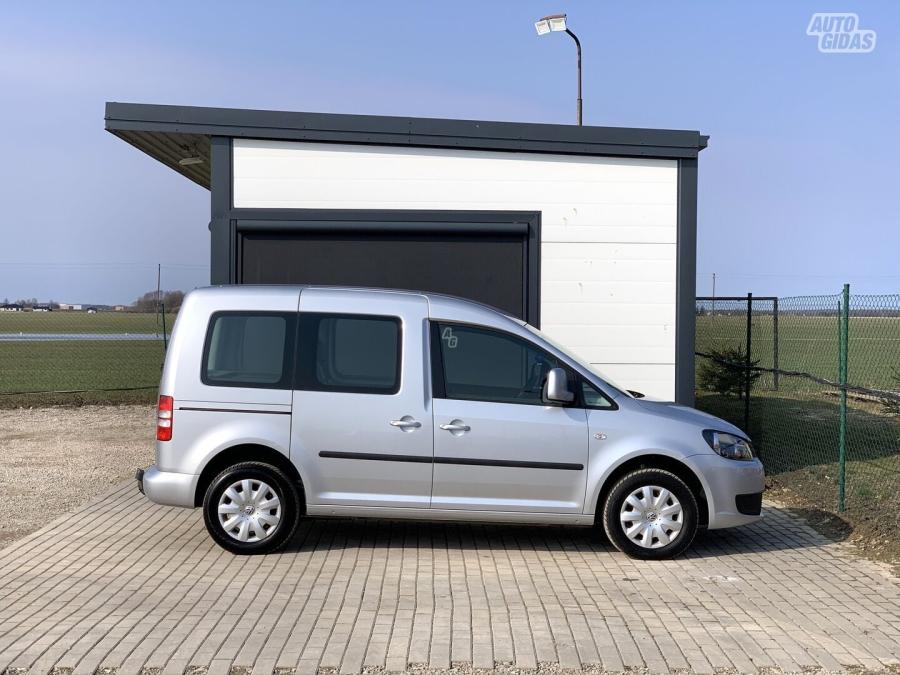 Volkswagen Caddy 2011 in Kaunas, with an engine capacity of 1.60 L and mileage of 246 thousand km for 5799 €, photo 8 on AUTOMOTO.COM.LV