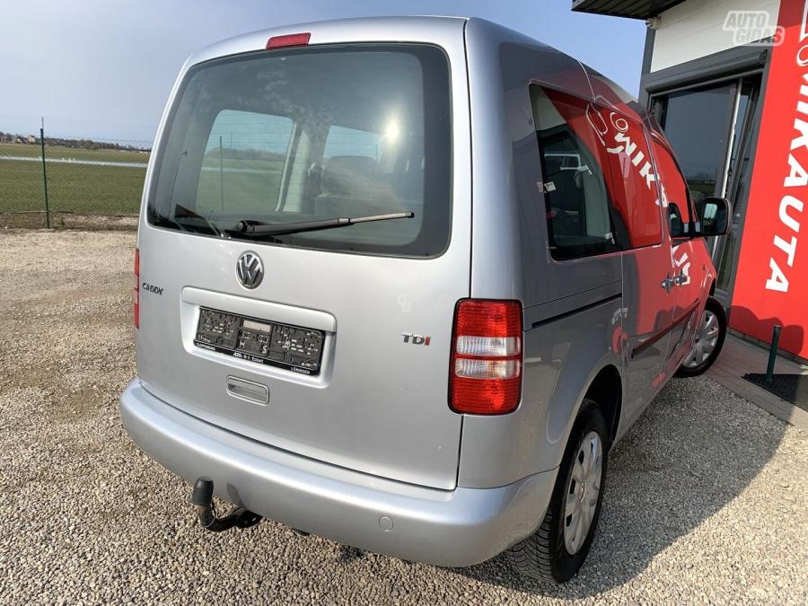 Volkswagen Caddy 2011 in Kaunas, with an engine capacity of 1.60 L and mileage of 246 thousand km for 5799 €, photo 32 on AUTOMOTO.COM.LV
