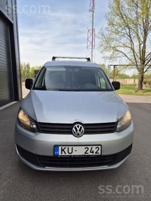Volkswagen Caddy 2011 in Riga, with an engine capacity of 1.60 L and mileage of 294 thousand km for 3200 €, photo 4 on AUTOMOTO.COM.LV