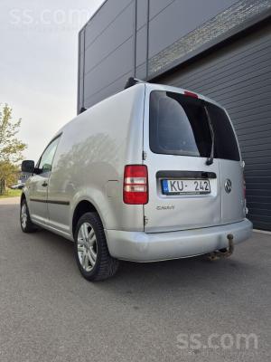 Volkswagen Caddy 2011 in Riga, with an engine capacity of 1.60 L and mileage of 294 thousand km for 3200 €, photo 5 on AUTOMOTO.COM.LV