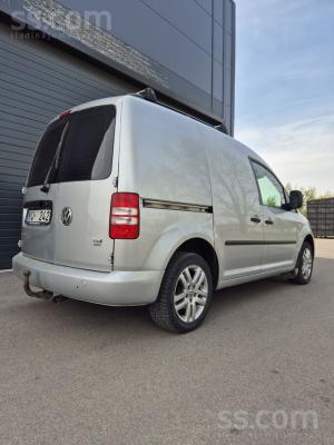 Volkswagen Caddy 2011 in Riga, with an engine capacity of 1.60 L and mileage of 294 thousand km for 3200 €, photo 6 on AUTOMOTO.COM.LV