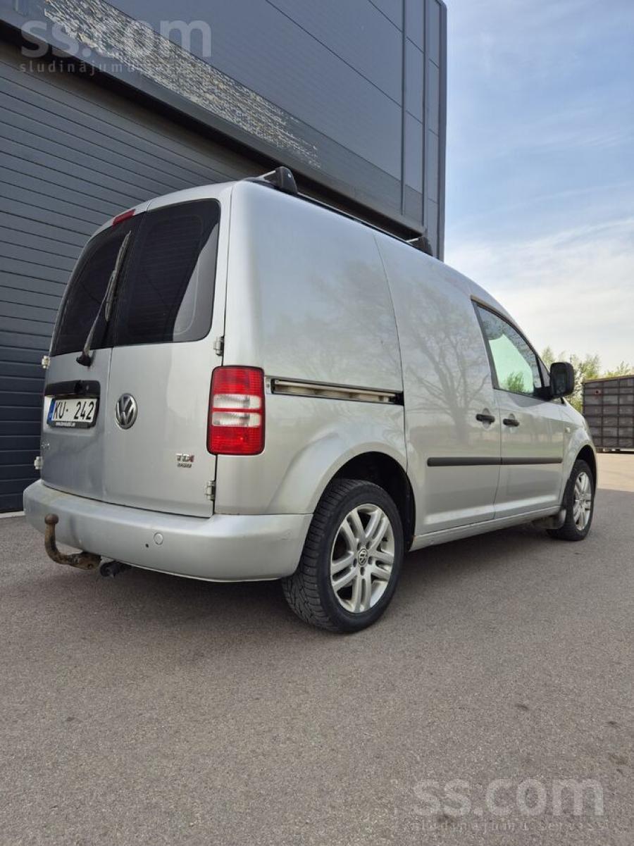 Volkswagen Caddy 2011 in Riga, with an engine capacity of 1.60 L and mileage of 294 thousand km for 3200 €, photo 6 on AUTOMOTO.COM.LV