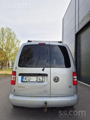 Volkswagen Caddy 2011 in Riga, with an engine capacity of 1.60 L and mileage of 294 thousand km for 3200 €, photo 7 on AUTOMOTO.COM.LV