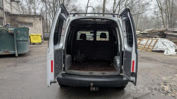 Volkswagen Caddy 2011 Rīga, ar dzinēja tilpumu 1.60 L un nobraukumu 360 tūkst. km par 2890 €, foto 7 vietnē AUTOMOTO.COM.LV