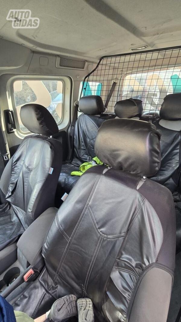 Volkswagen Caddy 2011 Šauļi, ar dzinēja tilpumu 1.60 L un nobraukumu 202 tūkst. km par 5000 €, foto 7 vietnē AUTOMOTO.COM.LV