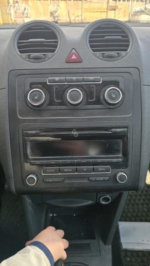 Volkswagen Caddy 2011 Šauļi, ar dzinēja tilpumu 1.60 L un nobraukumu 202 tūkst. km par 4800 €, foto 6 vietnē AUTOMOTO.COM.LV