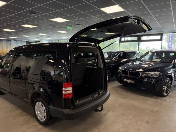 Volkswagen Caddy 2011 in Klaipeda, with an engine capacity of 1.60 L and mileage of 280 thousand km for 7900 €, photo 3 on AUTOMOTO.COM.LV