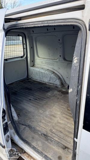 Volkswagen Caddy 2011 Viļņa, ar dzinēja tilpumu 1.60 L un nobraukumu 400 tūkst. km par 1900 €, foto 5 vietnē AUTOMOTO.COM.LV