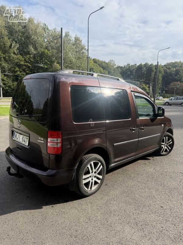 Volkswagen Caddy 2011 in Kaunas, with an engine capacity of 1.60 L and mileage of 385 thousand km for 3300 €, photo 5 on AUTOMOTO.COM.LV