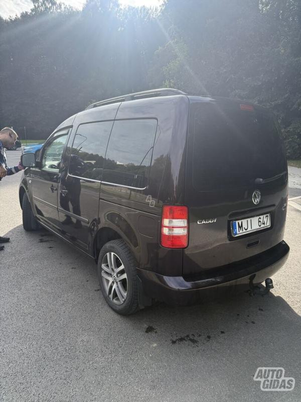 Volkswagen Caddy 2011 in Kaunas, with an engine capacity of 1.60 L and mileage of 385 thousand km for 3300 €, photo 7 on AUTOMOTO.COM.LV