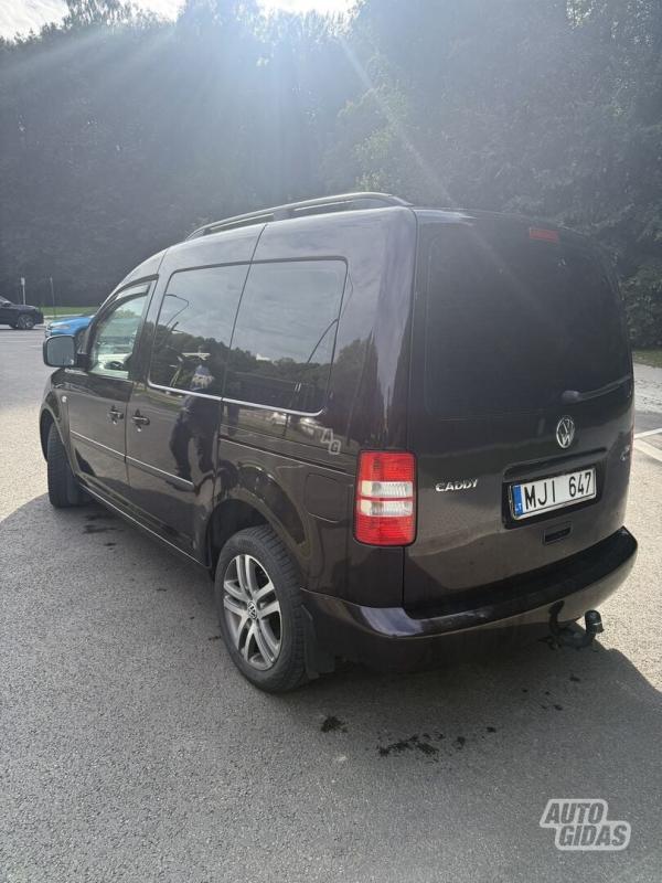 Volkswagen Caddy 2011 in Kaunas, with an engine capacity of 1.60 L and mileage of 385 thousand km for 3300 €, photo 8 on AUTOMOTO.COM.LV
