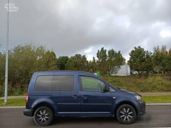 Volkswagen Caddy 2011 in Klaipeda, with an engine capacity of 1.60 L and mileage of 386 thousand km for 3200 €, photo 4 on AUTOMOTO.COM.LV