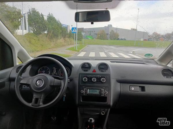 Volkswagen Caddy 2011 in Klaipeda, with an engine capacity of 1.60 L and mileage of 386 thousand km for 3200 €, photo 9 on AUTOMOTO.COM.LV