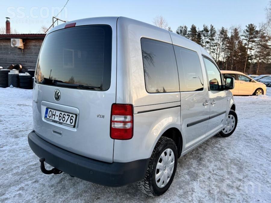 Volkswagen Caddy 2012 in Riga, with an engine capacity of 1.60 L and mileage of 0 thousand km for 4990 €, photo 4 on AUTOMOTO.COM.LV