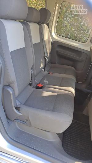Volkswagen Caddy 2012 in Vilnius, with an engine capacity of 1.60 L and mileage of 298 thousand km for 5050 €, photo 7 on AUTOMOTO.COM.LV