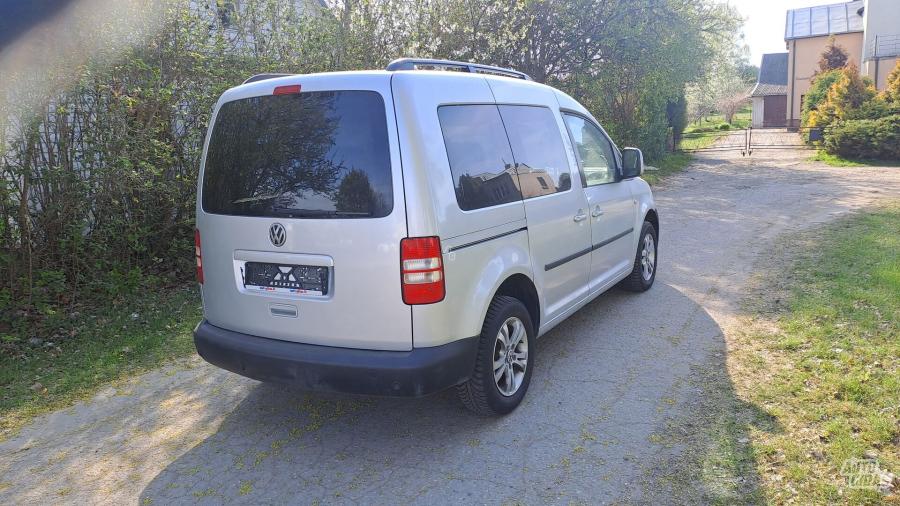 Volkswagen Caddy 2012 in Vilnius, with an engine capacity of 1.60 L and mileage of 298 thousand km for 5050 €, photo 12 on AUTOMOTO.COM.LV