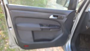 Volkswagen Caddy 2012 in Vilnius, with an engine capacity of 1.60 L and mileage of 298 thousand km for 5050 €, photo 22 on AUTOMOTO.COM.LV