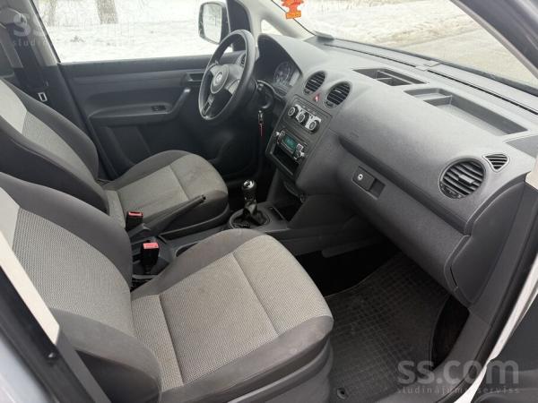 Volkswagen Caddy 2013 Rīga, ar dzinēja tilpumu 2.00 L un nobraukumu 233 tūkst. km par 6500 €, foto 9 vietnē AUTOMOTO.COM.LV