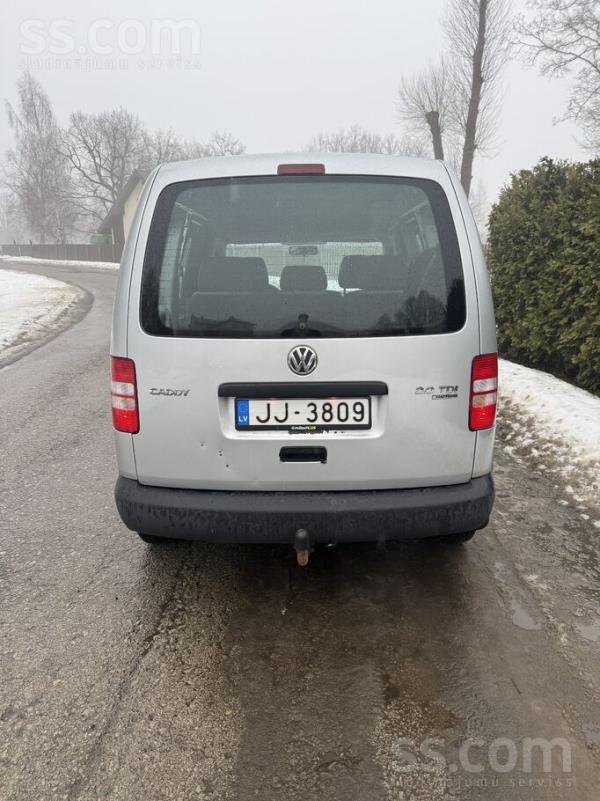 Volkswagen Caddy 2013 in Riga, with an engine capacity of 2.00 L and mileage of 233 thousand km for 6500 €, photo 4 on AUTOMOTO.COM.LV