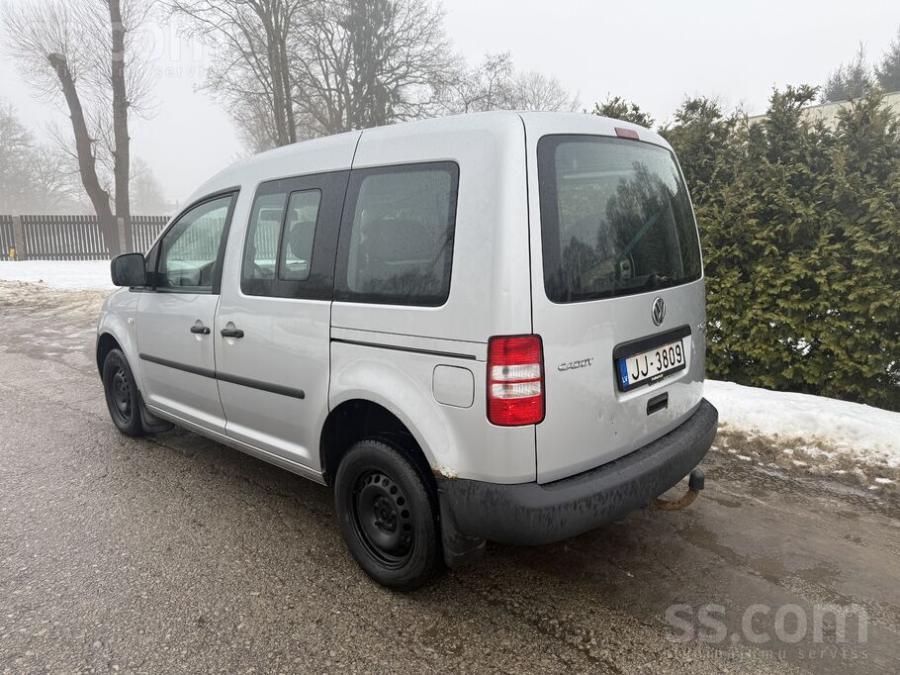 Volkswagen Caddy 2013 in Riga, with an engine capacity of 2.00 L and mileage of 233 thousand km for 6500 €, photo 8 on AUTOMOTO.COM.LV