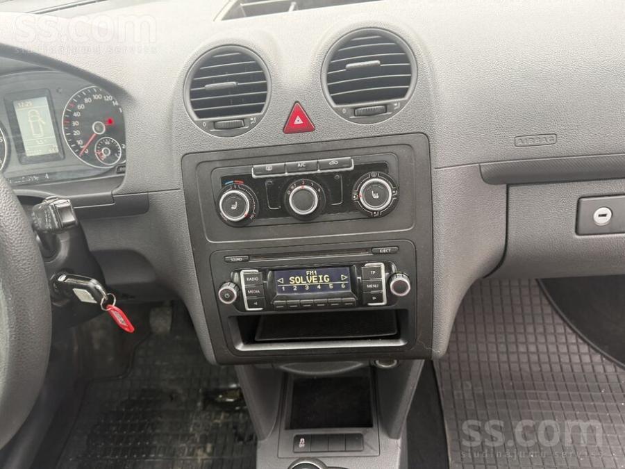 Volkswagen Caddy 2013 in Riga, with an engine capacity of 2.00 L and mileage of 233 thousand km for 6500 €, photo 13 on AUTOMOTO.COM.LV