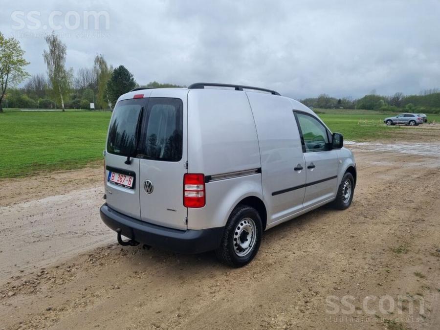 Volkswagen Caddy 2014 in Riga, with an engine capacity of 2.00 L and mileage of 203 thousand km for 6550 €, photo 3 on AUTOMOTO.COM.LV