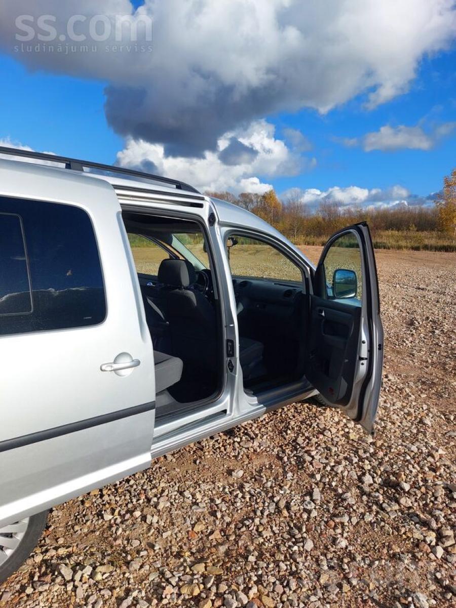 Volkswagen Caddy 2014 in Riga, with an engine capacity of 2.00 L and mileage of 268 thousand km for 7700 €, photo 6 on AUTOMOTO.COM.LV
