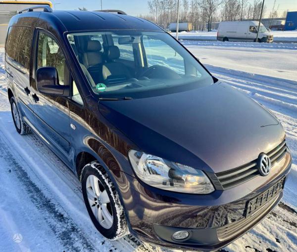 Volkswagen Caddy 2014 in Kaunas, with an engine capacity of 1.60 L and mileage of 273 thousand km for 7749 €, photo 8 on AUTOMOTO.COM.LV
