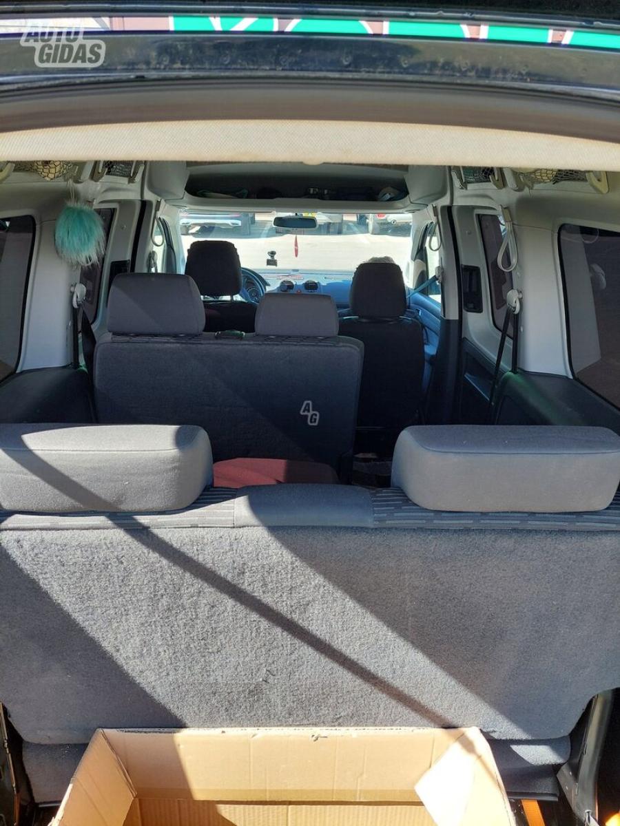 Volkswagen Caddy 2014 in Panevezys, with an engine capacity of 1.60 L and mileage of 263 thousand km for 7500 €, photo 10 on AUTOMOTO.COM.LV