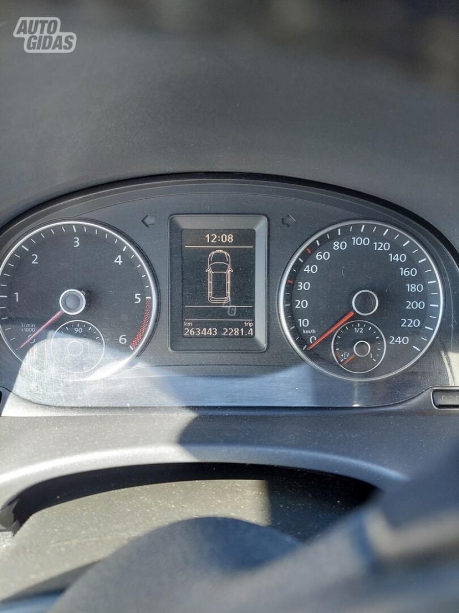 Volkswagen Caddy 2014 in Panevezys, with an engine capacity of 1.60 L and mileage of 263 thousand km for 7500 €, photo 12 on AUTOMOTO.COM.LV