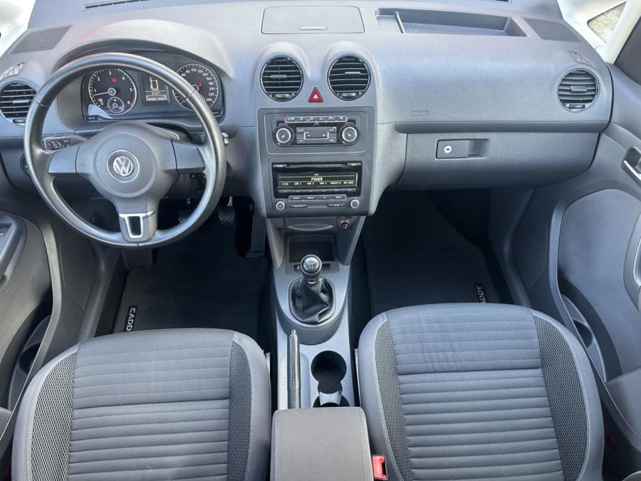 Volkswagen Caddy 2014 in Vilnius, with an engine capacity of 1.60 L and mileage of 246 thousand km for 7750 €, photo 4 on AUTOMOTO.COM.LV