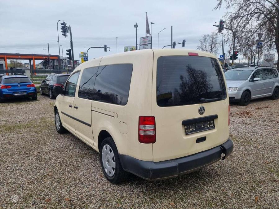 Volkswagen Caddy 2015 in Kaunas, with an engine capacity of 1.60 L and mileage of 400 thousand km for 4500 €, photo 3 on AUTOMOTO.COM.LV