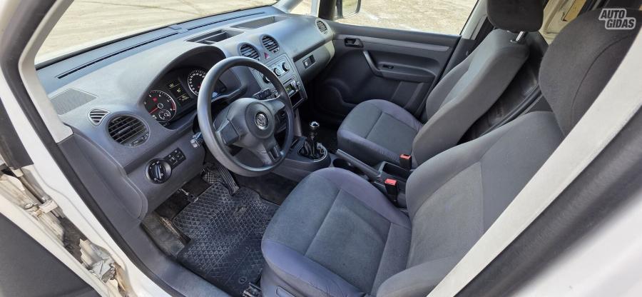 Volkswagen Caddy 2015 in Silute, with an engine capacity of 1.60 L and mileage of 247 thousand km for 2900 €, photo 16 on AUTOMOTO.COM.LV