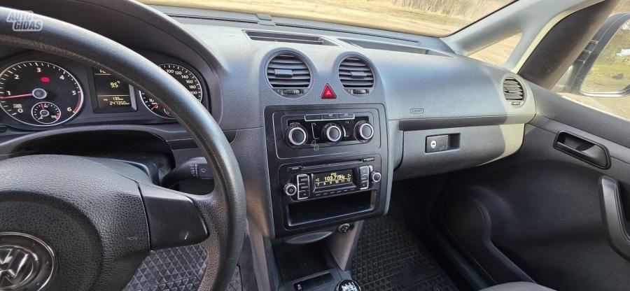 Volkswagen Caddy 2015 in Silute, with an engine capacity of 1.60 L and mileage of 247 thousand km for 2900 €, photo 17 on AUTOMOTO.COM.LV
