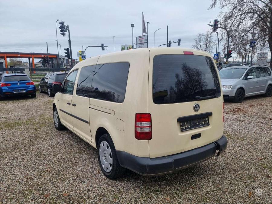 Volkswagen Caddy 2015 in Kaunas, with an engine capacity of 1.60 L and mileage of 400 thousand km for 3950 €, photo 4 on AUTOMOTO.COM.LV