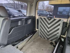 Volkswagen Caddy 2015 in Kaunas, with an engine capacity of 1.60 L and mileage of 400 thousand km for 3950 €, photo 7 on AUTOMOTO.COM.LV