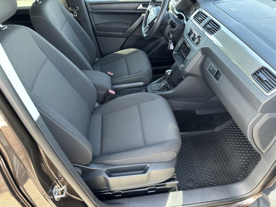 Volkswagen Caddy 2016 Viļņa, ar dzinēja tilpumu 2.00 L un nobraukumu 196 tūkst. km par 13250 €, foto 5 vietnē AUTOMOTO.COM.LV
