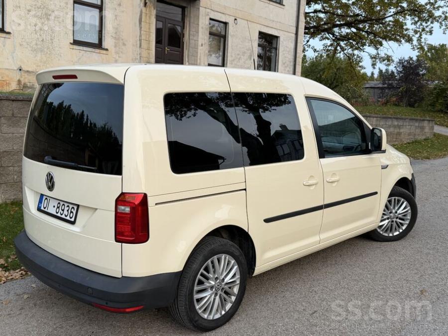 Volkswagen Caddy 2016 in Valmiera, with an engine capacity of 2.00 L and mileage of 292 thousand km for 6200 €, photo 3 on AUTOMOTO.COM.LV