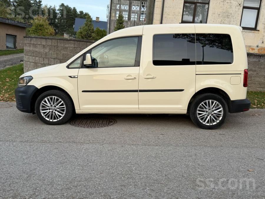Volkswagen Caddy 2016 in Valmiera, with an engine capacity of 2.00 L and mileage of 292 thousand km for 6200 €, photo 8 on AUTOMOTO.COM.LV