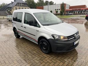 Volkswagen Caddy 2017 in Cesis, with an engine capacity of 2.00 L and mileage of 268 thousand km for 7990 €, photo 3 on AUTOMOTO.COM.LV