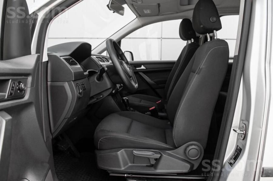 Volkswagen Caddy 2017 in Riga, with an engine capacity of 1.40 L and mileage of 384 thousand km for 8990 €, photo 12 on AUTOMOTO.COM.LV