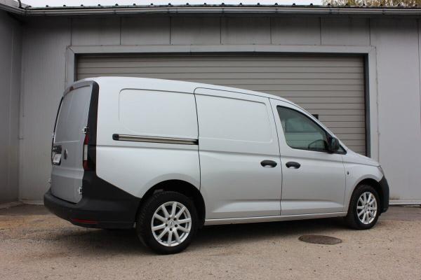 Volkswagen Caddy 2022 in Jelgava, with an engine capacity of 2.00 L and mileage of 137 thousand km for 17350 €, photo 4 on AUTOMOTO.COM.LV