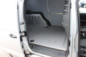 Volkswagen Caddy 2022 in Jelgava, with an engine capacity of 2.00 L and mileage of 137 thousand km for 17350 €, photo 7 on AUTOMOTO.COM.LV