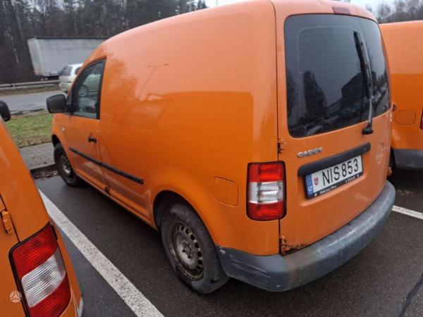 Orange Volkswagen Caddy 2009 in Kaunas, with an engine capacity of 1.97 L and mileage of 371 thousand km for 1573 €, photo 3 on AUTOMOTO.COM.LV