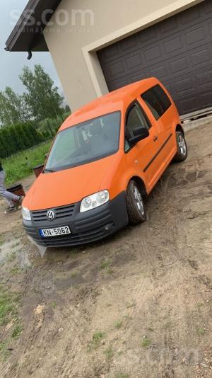Oranžs Volkswagen Caddy 2006 Jelgava, ar dzinēja tilpumu 1.90 L un nobraukumu 350 tūkst. km par 2500 €, foto  vietnē AUTOMOTO.COM.LV