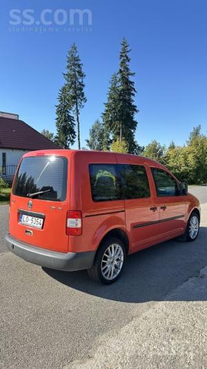 Orange Volkswagen Caddy 2007 in Rezekne, with an engine capacity of 1.60 L and mileage of 289 thousand km for 2850 €, photo 4 on AUTOMOTO.COM.LV