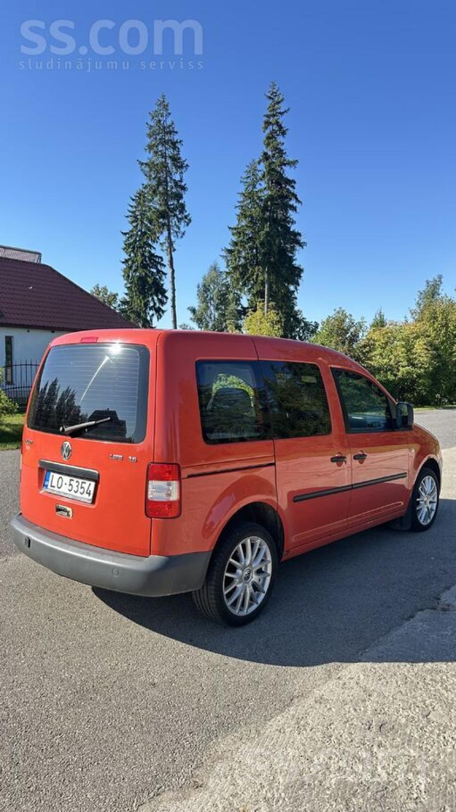 Orange Volkswagen Caddy 2007 in Rezekne, with an engine capacity of 1.60 L and mileage of 289 thousand km for 2850 €, photo 4 on AUTOMOTO.COM.LV
