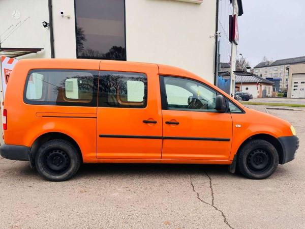 Oranžs Volkswagen Caddy 2008 Rīga, ar dzinēja tilpumu 1.90 L un nobraukumu 370 tūkst. km par 4400 €, foto 11 vietnē AUTOMOTO.COM.LV