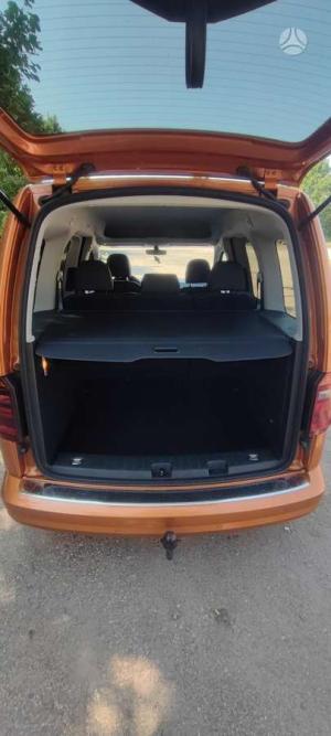 Orange Volkswagen Caddy 2015 in Sirvintos, with an engine capacity of 2.00 L and mileage of 170 thousand km for 14400 €, photo 16 on AUTOMOTO.COM.LV