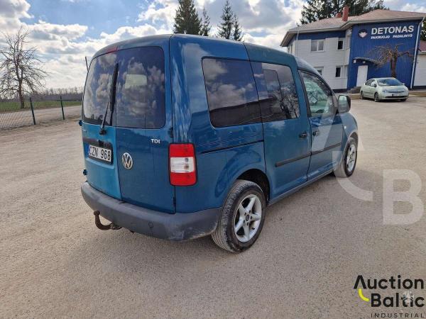 Volkswagen Caddy 2007 in Pakruojis, with an engine capacity of 1.90 L and mileage of 322 thousand km for 600 €, photo 6 on AUTOMOTO.COM.LV